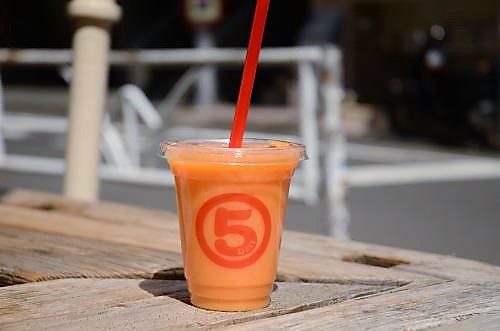 “Marugo Deli Ebisu”- A Pioneer of the Healthy Smoothie Boom! - Vegan