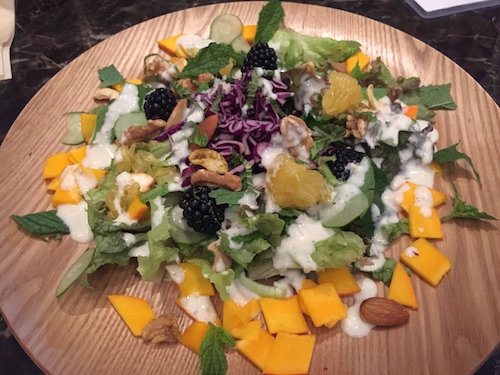 【LISTEN FOOD CAFE Akasakamitsuke】Comfort vegan foods served in a
